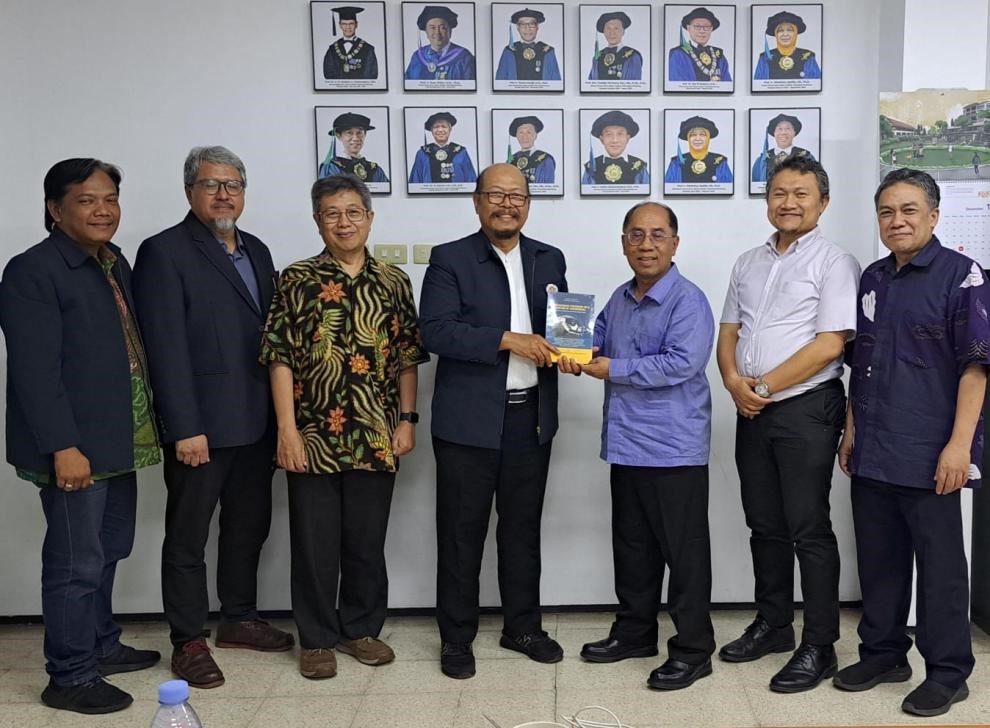 Inspiring Higher Education Ketua MDGB-PTNBH Bersama Forum Dewan ...